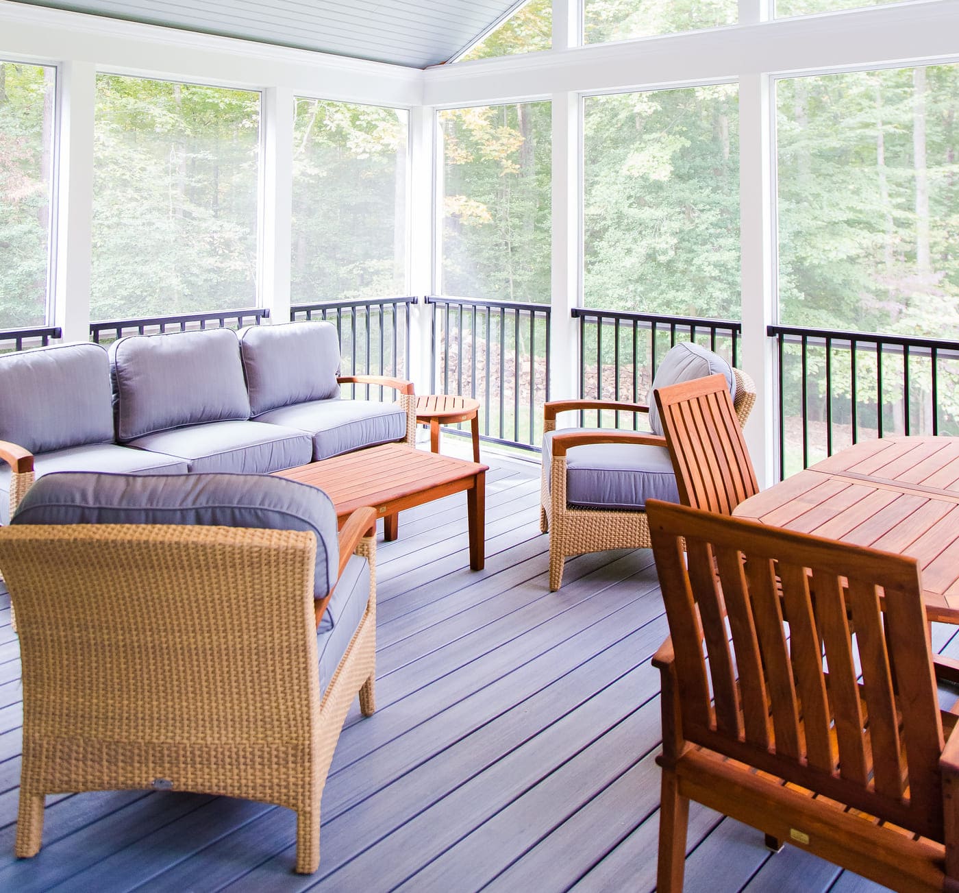 Comparing Porch Materials: PVC, Composite, Wood & More
